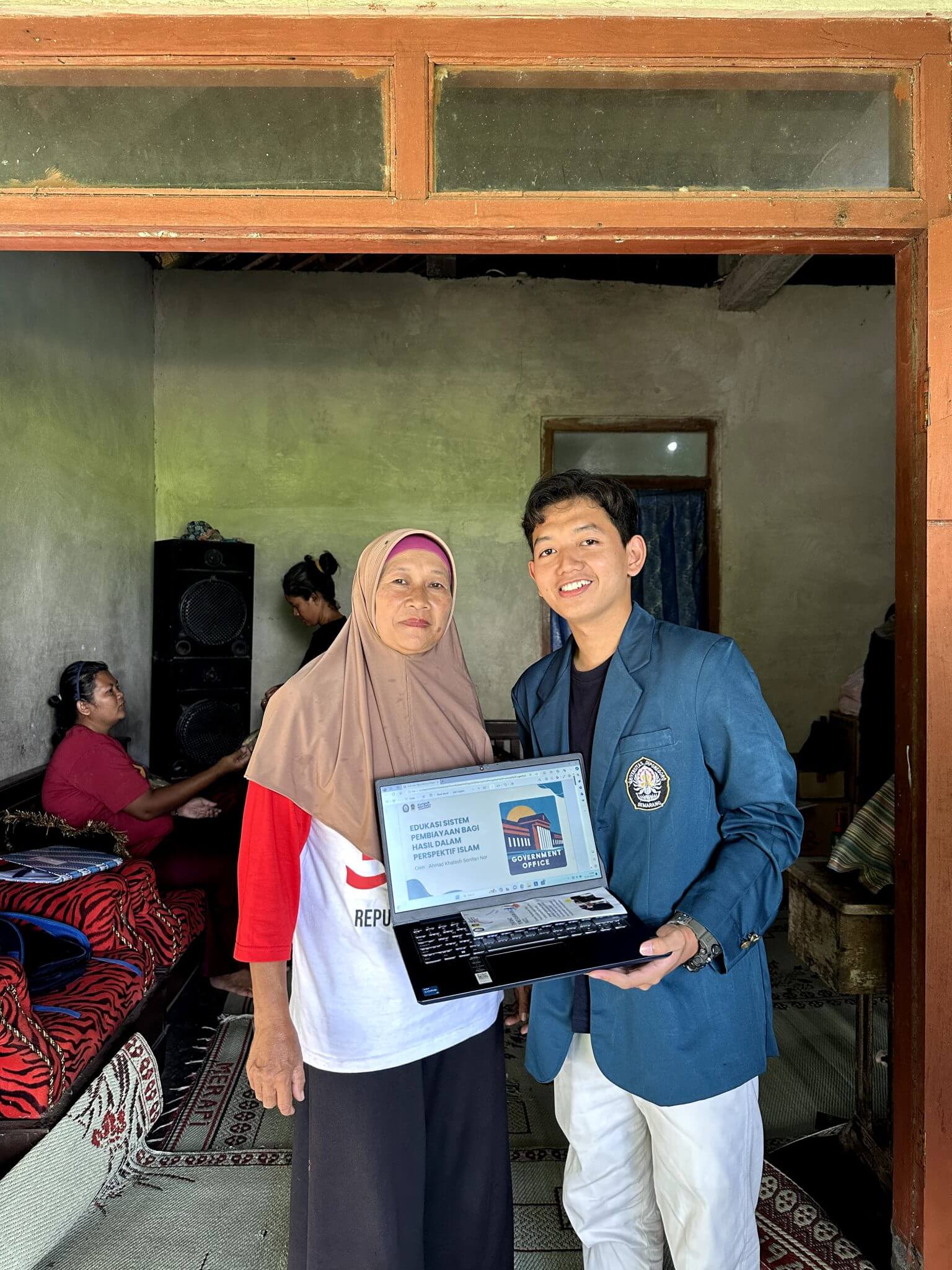 Pemberdayaan Ekonomi Desa: Mahasiswa KKN Undip Berdayakan Masyarakat Dengkeng melalui Pemahaman ...